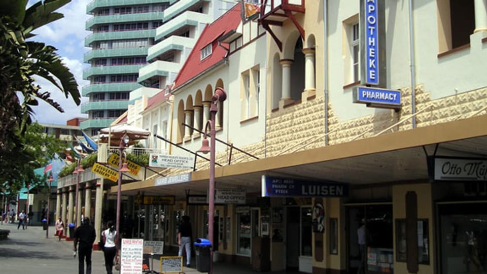 Christa Hess und der Schweizerclub in Namibia - Audio & Podcasts - SRF