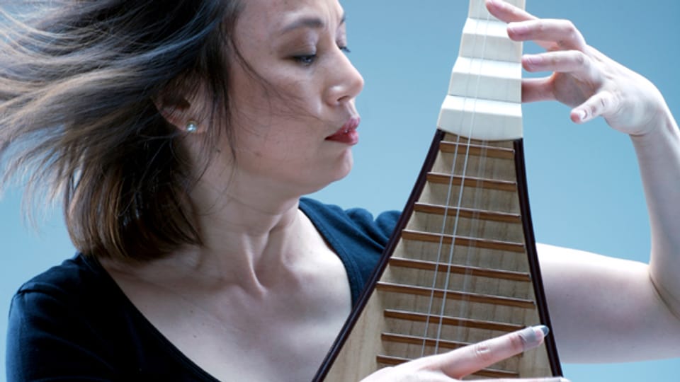 Die Pipa-Spielerin Yang Jing - Audio & Podcasts - SRF