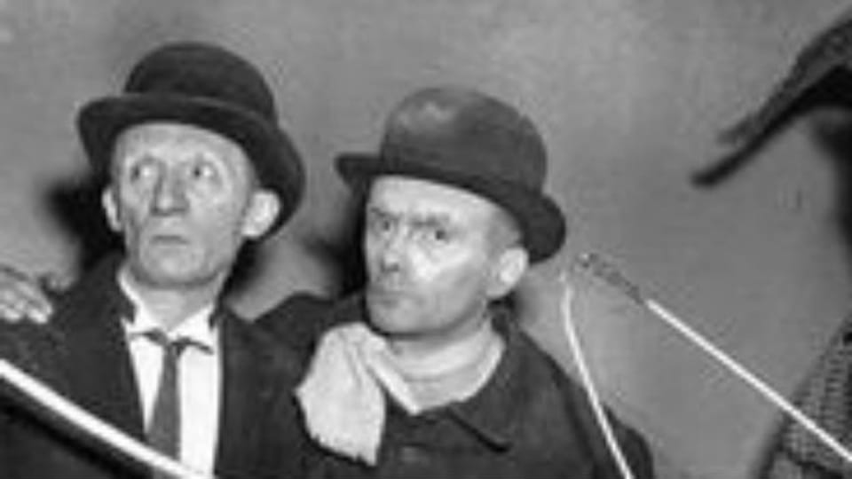 Heute vor 63 Jahren: Premiere von «Warten auf Godot» - Audio & Podcasts ...