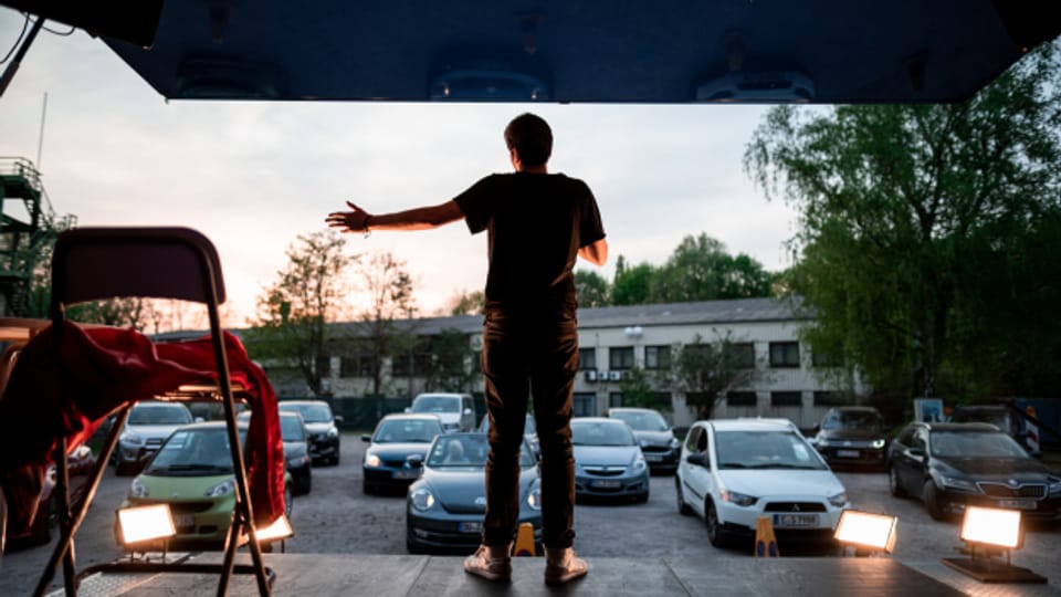 Blick in die Feuilletons mit Laurin Buser - Audio & Podcasts - SRF