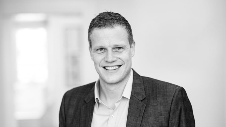 Daniel Piazza: Wer finanziert die Schweizer Politik? - Audio & Podcasts ...