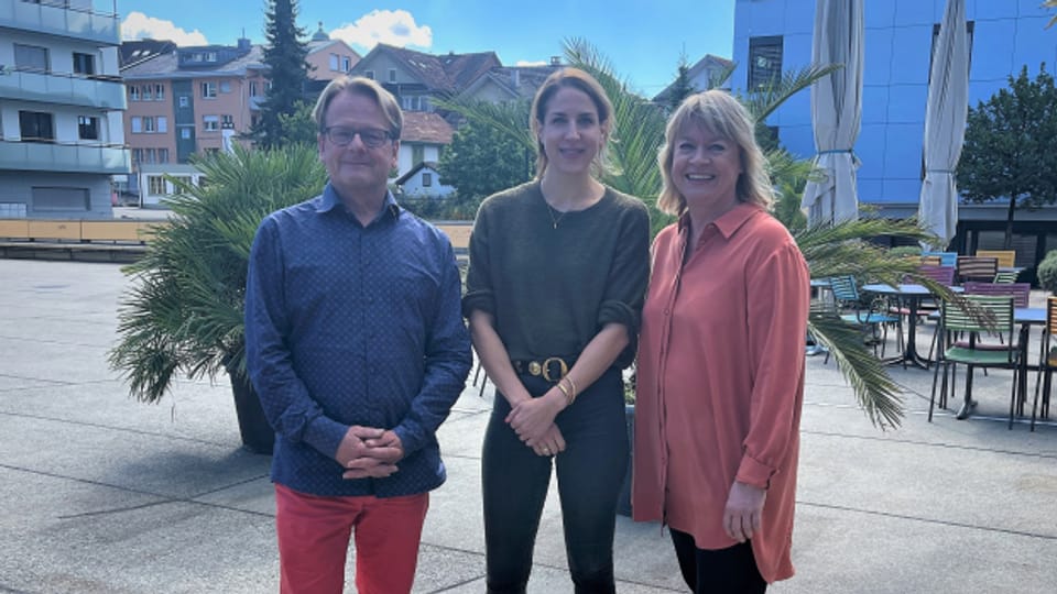 Autorin Laura de Weck trifft Frater Familiaris Fridolin Schwitter ...
