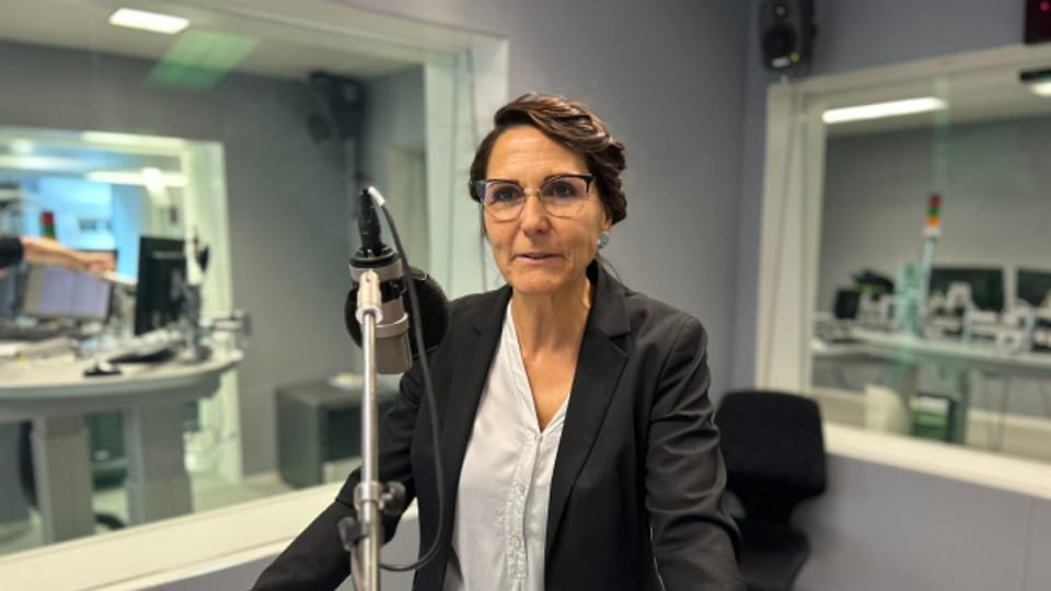 Volle Mailbox, Berge von Arbeit: Was hilft gegen Stress im Job? - Audio ...