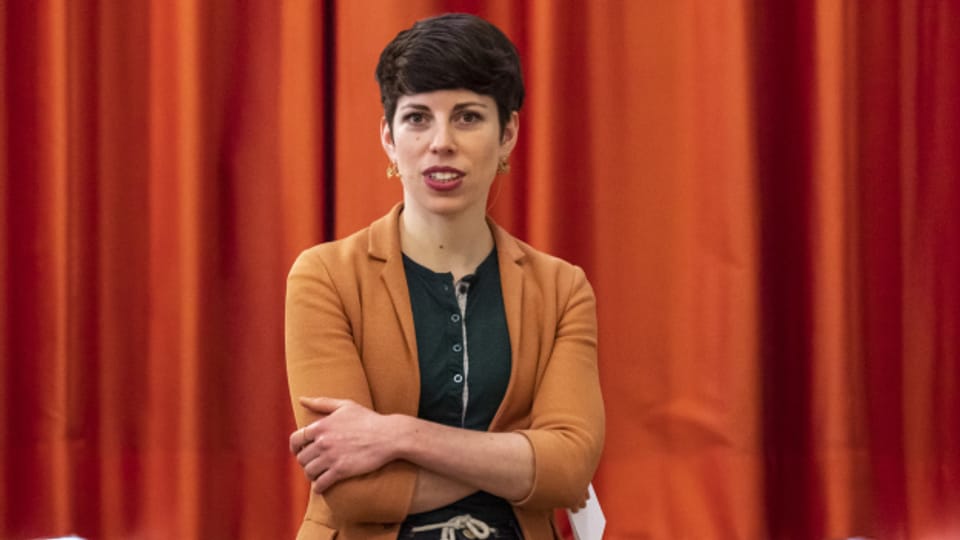 Lisa Mazzone – so tickt die neue Chefin der Grünen Schweiz - Audio ...