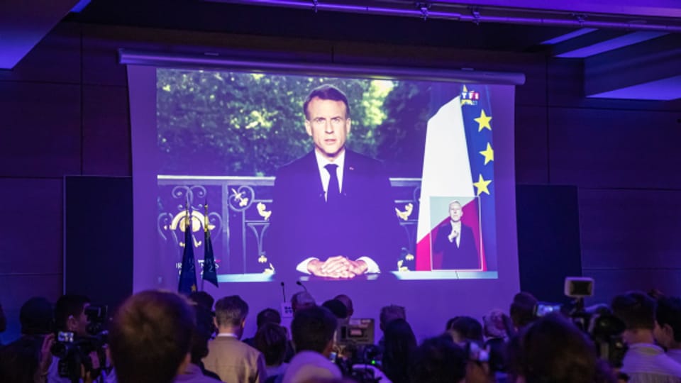 Frankreich: Werden Neuwahlen zur Schlappe für Macron? - Audio & Podcasts - SRF