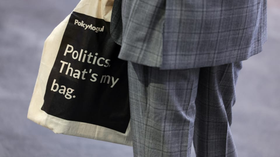 Grossbritannien: Schaulaufen für Sunaks Nachfolge - Audio & Podcasts - SRF