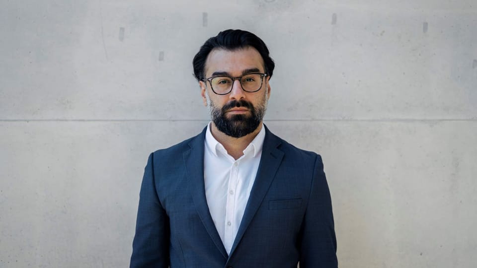 Ali Fathollah-Nejad: «Iran gleicht einem Kaiser ohne Kleider» - Audio ...