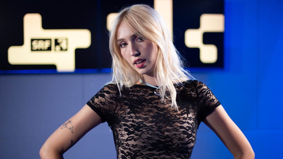 Milune veröffentlicht ihr Debütalbum «Hearts Lust» - Audio & Podcasts - SRF