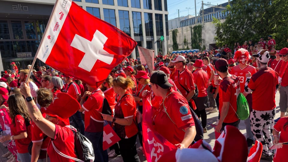 Euro 2025 – buna atmosfera a Genevra avant il gieu CH - FIN - Audioteca ...