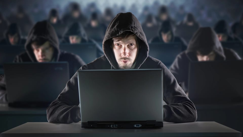 Wer verbreitet Fake News? - Audio & Podcasts - SRF