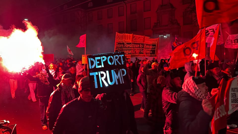 Anti-Wef und anti-Trump-Demo in Zürich - Audio & Podcasts - SRF