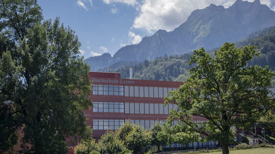 Regierung will an Ausstattung der PH Luzern 20 Millionen zahlen - Audio ...