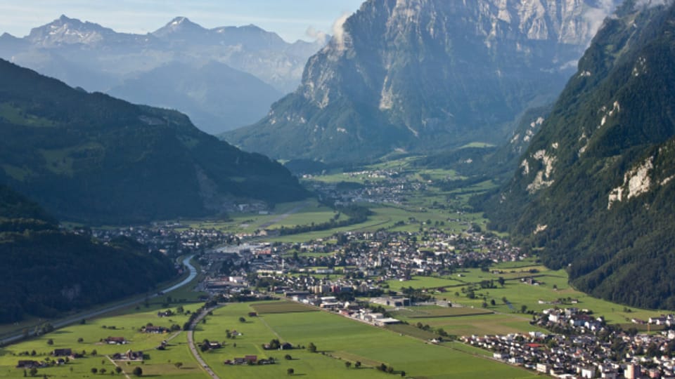 Kultur-Talk: Stadt-Land-Kluft? (1/2) - Audio & Podcasts - SRF