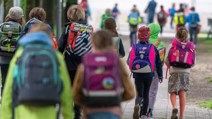 Umzug der Rumantsch-Klassen: Chur sucht langfristige Lösung - Novitads ...